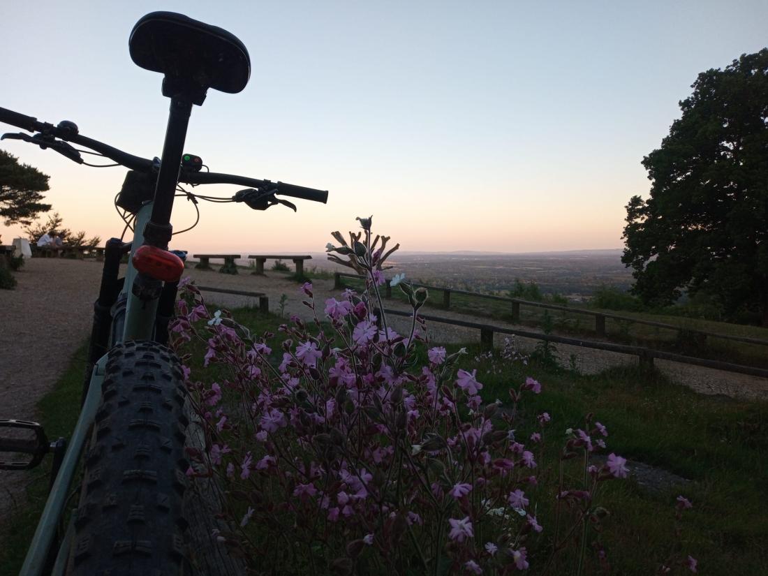 Top 10 off-road routes in the Surrey Hills | Cycling UK